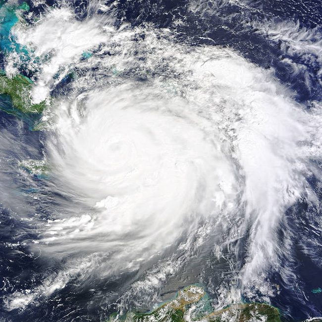 Live Earth Imaging: Real-Time Satellite Imagery